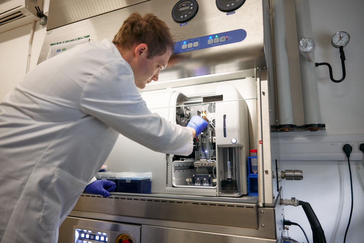Don Mason Flow Cytometry Facility inaugurated at the Dunn School - Dunn ...