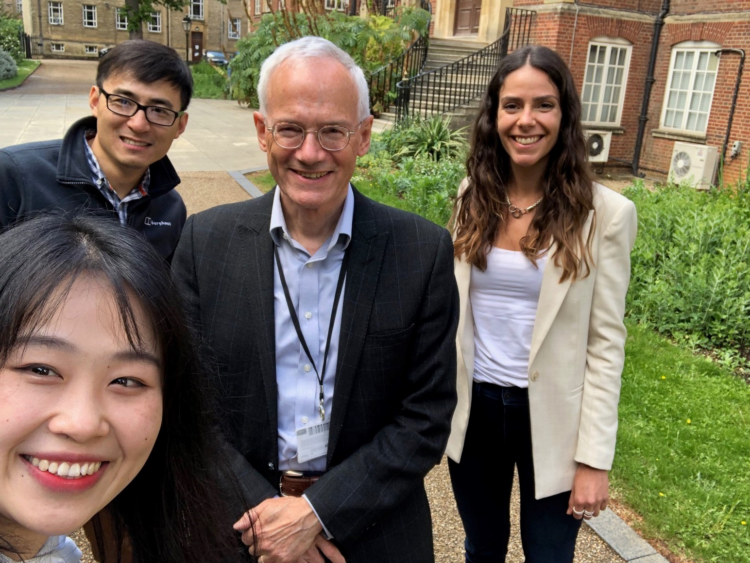 Prof Geoffrey L Smith (re)joins the Dunn School - Dunn School